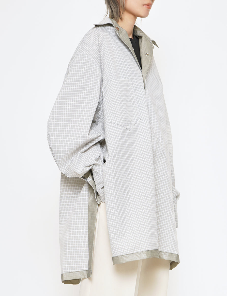 KARMUEL YOUNG GREY POLYAMIDE PU REVERSIBLE STRONG ARM COAT – GRAPH LAYER