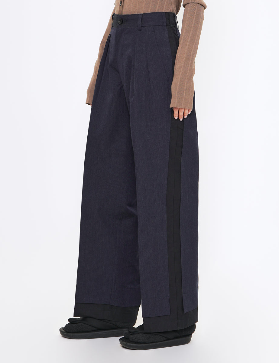 YOKE DARK NAVY BROKEN WIDE TWO PLEATED TROUSERS – GRAPH LAYER